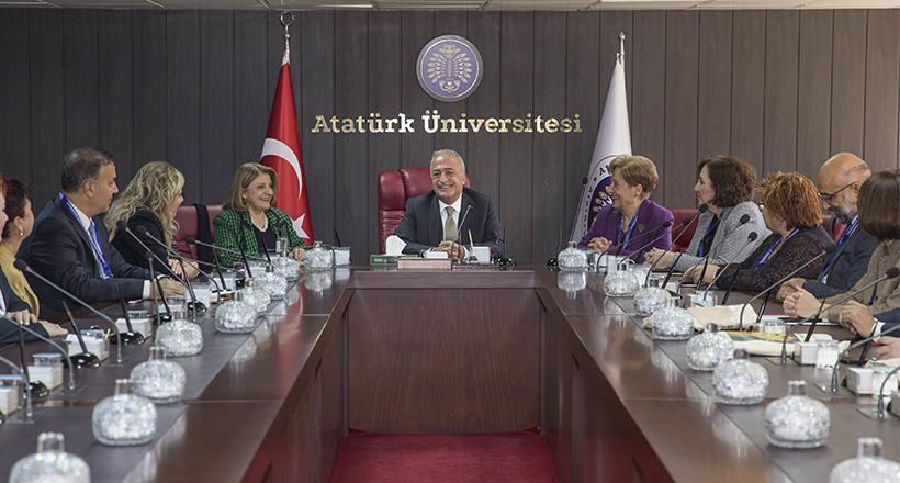 Eczacılık Fakültesi Akreditasyon Belgesini Aldı - GENEL - Erzurum ... Eczacılık Fakültesi Akreditasyon Belgesini Aldı - GENEL - Erzurum ...